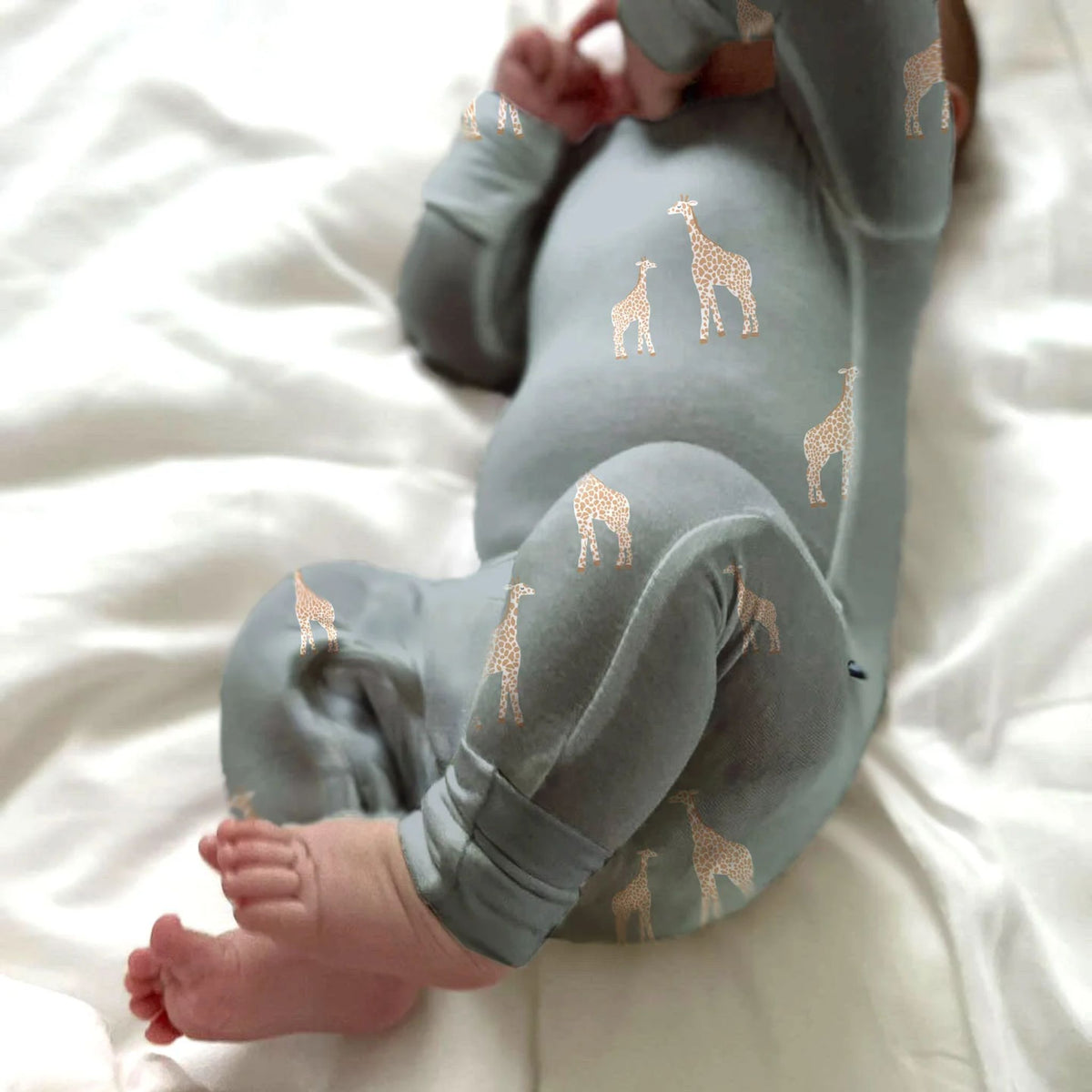 Günamüna Convertible Footie Onsie - Mossy Giraffes – Scooter Girl Toys